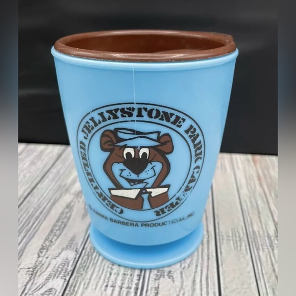 Yogi Bear | Kitchen | Vintage Yogi Bear Jellystone Park Camper Plastic ...